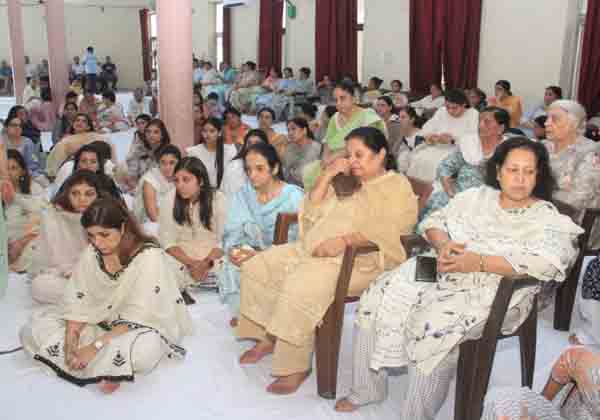 (rasam uthala sudesh jhanji, jalandhar) New Age Motors, 1